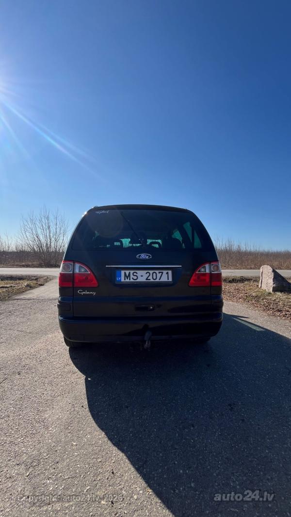 Zils Ford Galaxy 2006 Daugavpils, ar dzinēja tilpumu 1.90 L un nobraukumu 327 tūkst. km par 2300 €, foto 5 vietnē AUTOMOTO.COM.LV