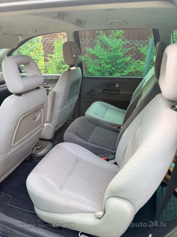 Blue Ford Galaxy 2006 in Tallinn, with an engine capacity of 1.90 L and mileage of 299 thousand km for 1850 €, photo 7 on AUTOMOTO.COM.LV