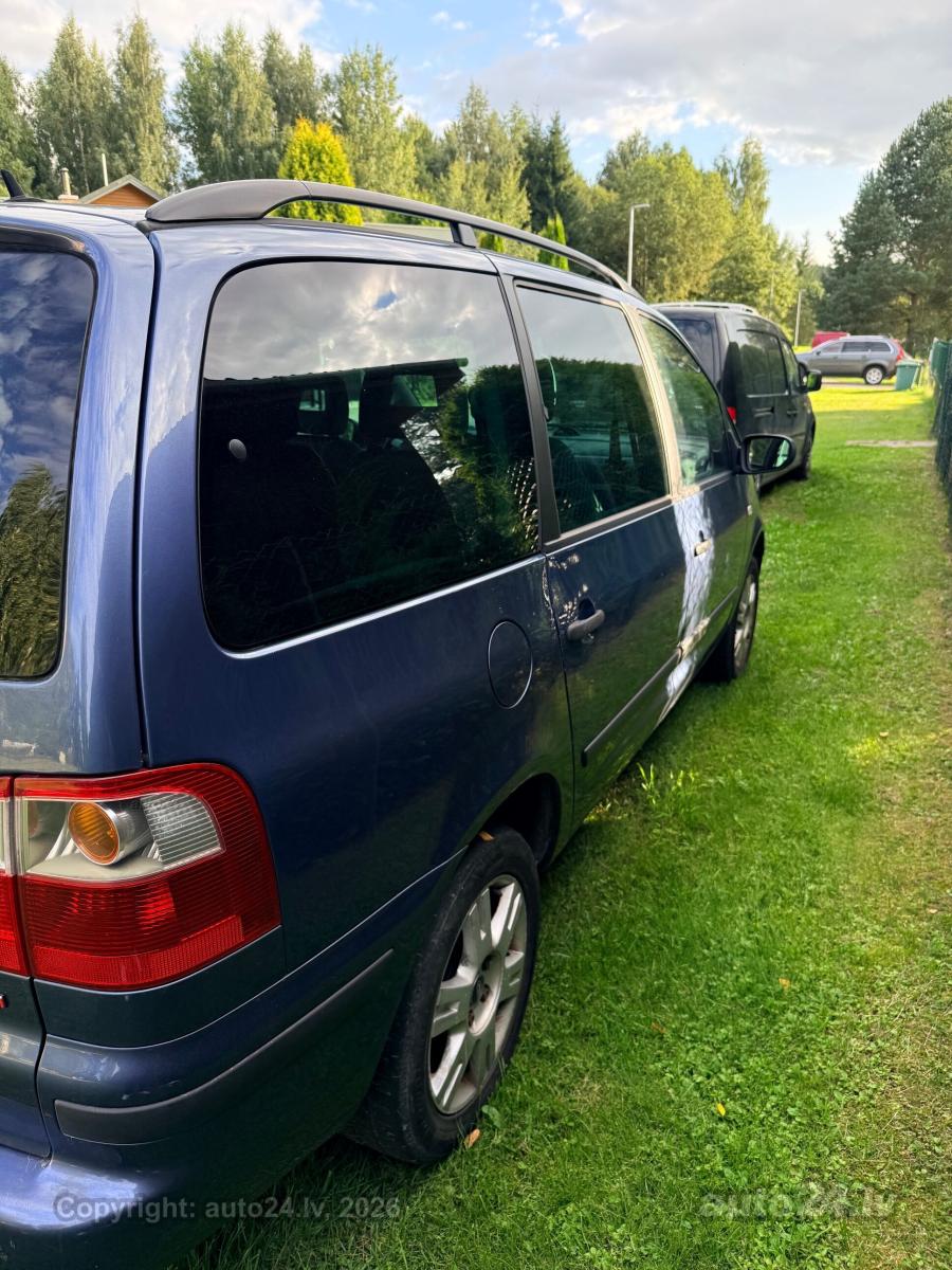 Blue Ford Galaxy 2006 in Tallinn, with an engine capacity of 1.90 L and mileage of 299 thousand km for 1850 €, photo 8 on AUTOMOTO.COM.LV