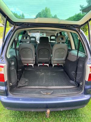 Blue Ford Galaxy 2006 in Tallinn, with an engine capacity of 1.90 L and mileage of 299 thousand km for 1850 €, photo 9 on AUTOMOTO.COM.LV
