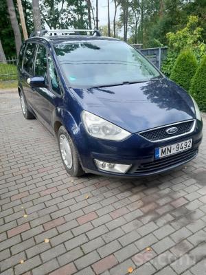 Zils Ford Galaxy 2006 Cēsis, ar dzinēja tilpumu 2.00 L un nobraukumu 379 tūkst. km par 1950 €, foto  vietnē AUTOMOTO.COM.LV