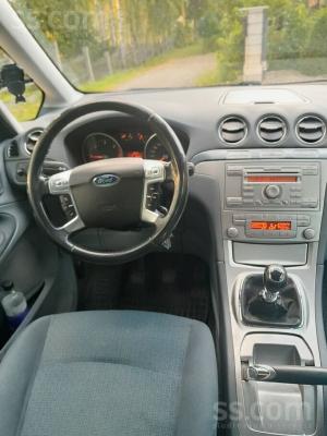 Blue Ford Galaxy 2006 in Cesis, with an engine capacity of 2.00 L and mileage of 379 thousand km for 1950 €, photo 7 on AUTOMOTO.COM.LV