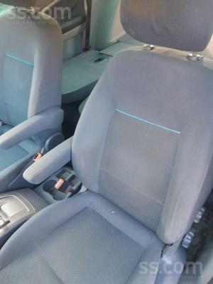 Blue Ford Galaxy 2006 in Cesis, with an engine capacity of 2.00 L and mileage of 379 thousand km for 1950 €, photo 11 on AUTOMOTO.COM.LV