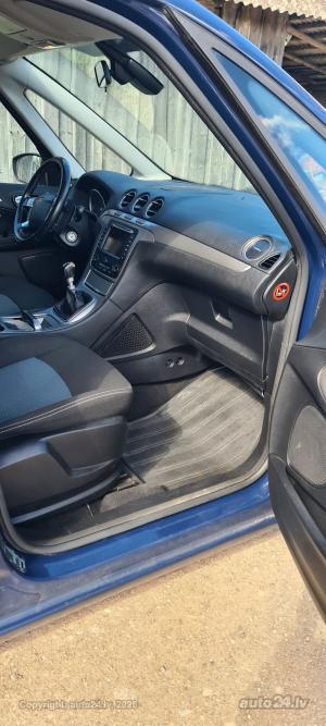 Blue Ford Galaxy 2011 in Rapla, with an engine capacity of 2.00 L and mileage of 305 thousand km for 7200 €, photo 6 on AUTOMOTO.COM.LV