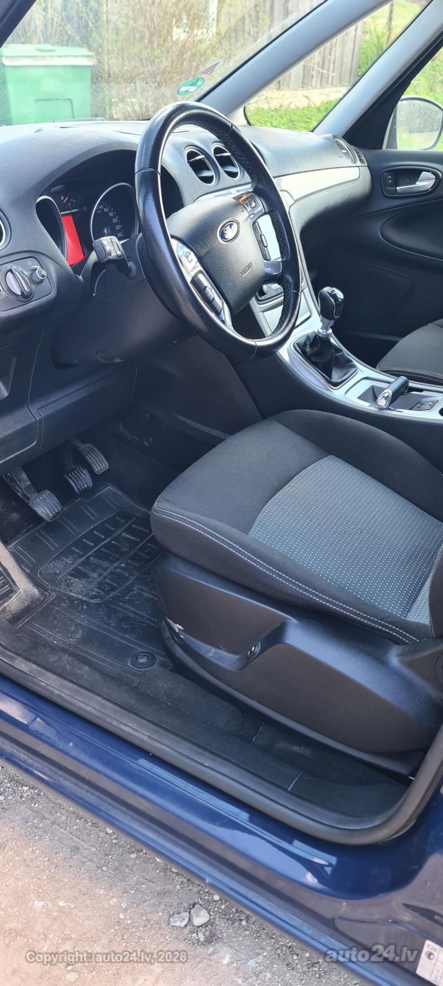 Blue Ford Galaxy 2011 in Rapla, with an engine capacity of 2.00 L and mileage of 305 thousand km for 7200 €, photo 8 on AUTOMOTO.COM.LV