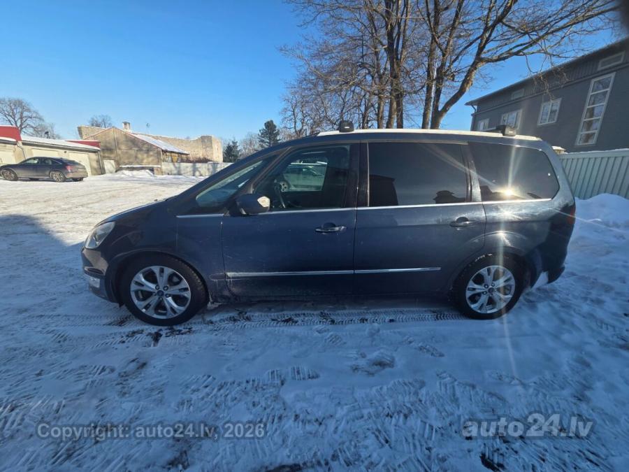 Blue Ford Galaxy 2013 in Tallinn, with an engine capacity of 2.00 L and mileage of 307 thousand km for 3999 €, photo 4 on AUTOMOTO.COM.LV