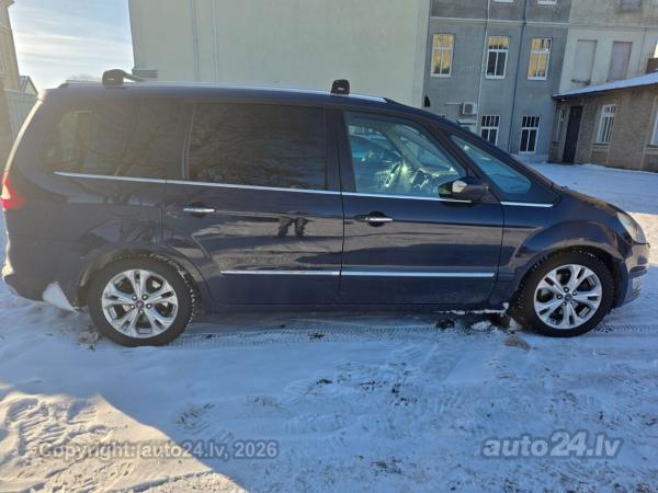 Blue Ford Galaxy 2013 in Tallinn, with an engine capacity of 2.00 L and mileage of 307 thousand km for 3999 €, photo 6 on AUTOMOTO.COM.LV
