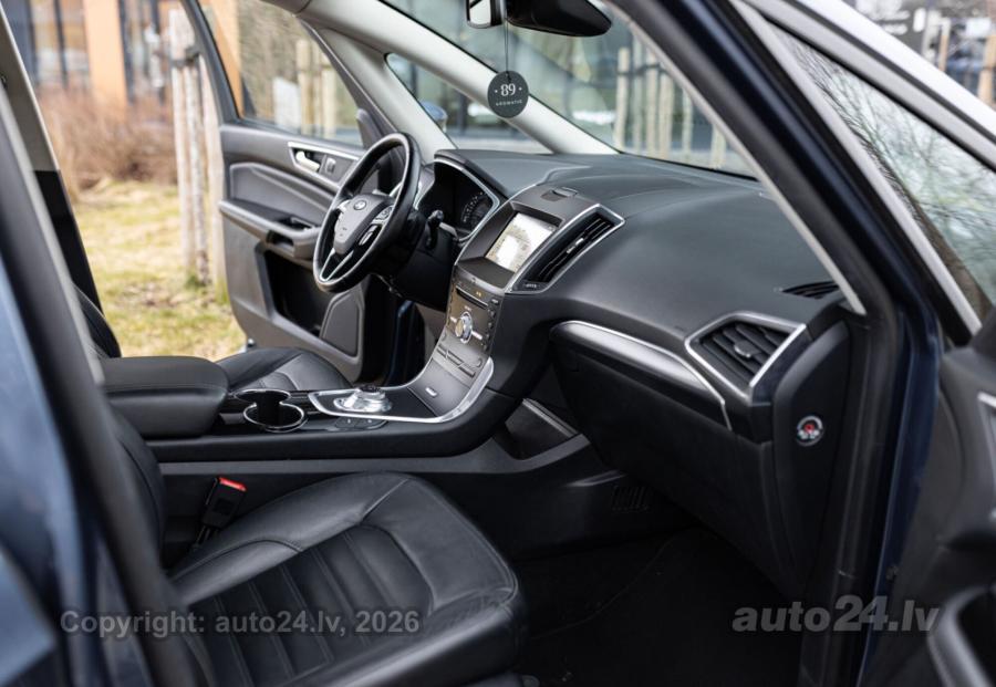 Zils Ford Galaxy 2019 Tallina, ar dzinēja tilpumu 2.00 L un nobraukumu 198 tūkst. km par 14999 €, foto 16 vietnē AUTOMOTO.COM.LV