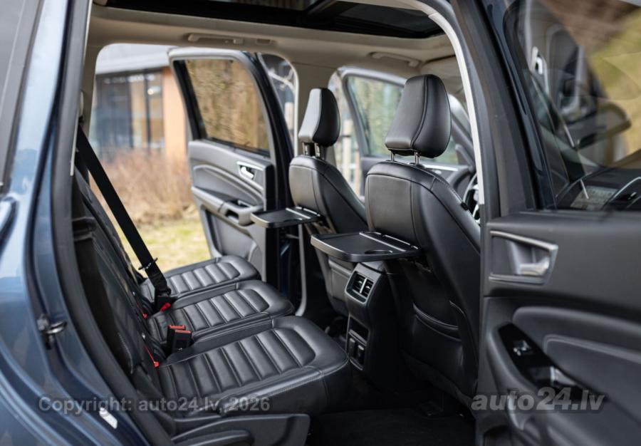 Zils Ford Galaxy 2019 Tallina, ar dzinēja tilpumu 2.00 L un nobraukumu 198 tūkst. km par 14999 €, foto 17 vietnē AUTOMOTO.COM.LV