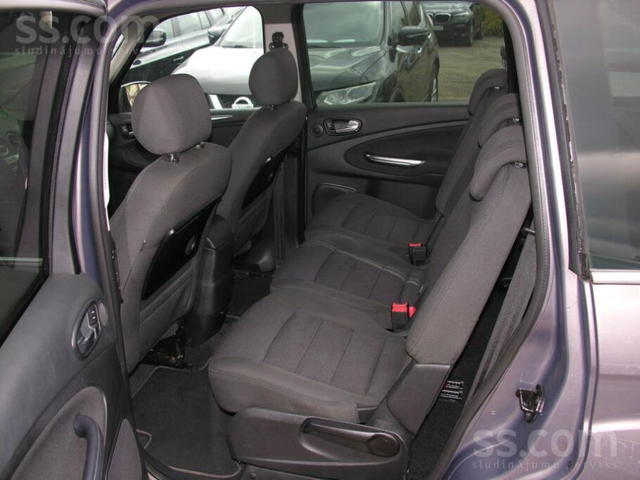 Brūns Ford Galaxy 2013 Rīga, ar dzinēja tilpumu 2.00 L un nobraukumu 333 tūkst. km par 5650 €, foto 11 vietnē AUTOMOTO.COM.LV