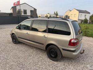 Brown Ford Galaxy 2004 in Vilnius, with an engine capacity of 1.90 L and mileage of 229 thousand km for 1999 €, photo 9 on AUTOMOTO.COM.LV
