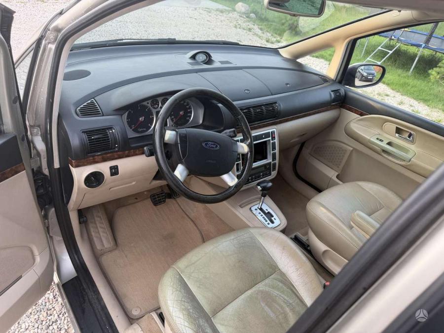Brown Ford Galaxy 2004 in Vilnius, with an engine capacity of 1.90 L and mileage of 229 thousand km for 1999 €, photo 13 on AUTOMOTO.COM.LV