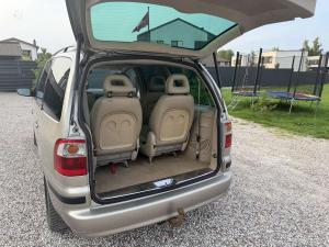 Brown Ford Galaxy 2004 in Vilnius, with an engine capacity of 1.90 L and mileage of 229 thousand km for 1999 €, photo 16 on AUTOMOTO.COM.LV