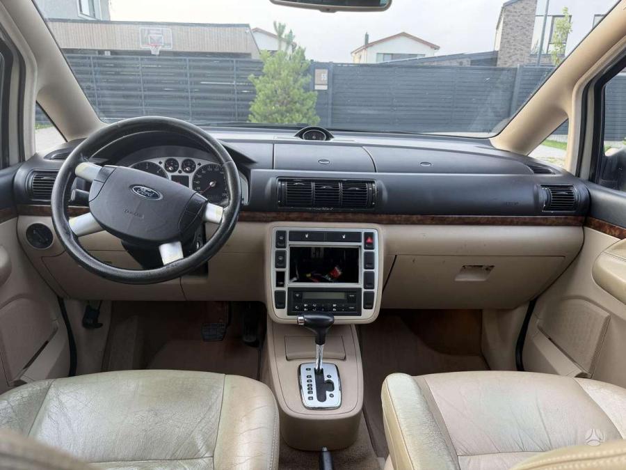 Brown Ford Galaxy 2004 in Vilnius, with an engine capacity of 1.90 L and mileage of 229 thousand km for 1999 €, photo 17 on AUTOMOTO.COM.LV