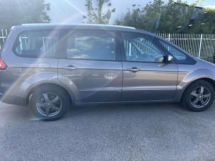 Brown Ford Galaxy 2011 in Marijampole, with an engine capacity of 1.56 L and mileage of 282 thousand km for 4750 €, photo 7 on AUTOMOTO.COM.LV