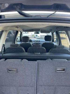 Brown Ford Galaxy 2011 in Marijampole, with an engine capacity of 1.56 L and mileage of 282 thousand km for 4750 €, photo 15 on AUTOMOTO.COM.LV
