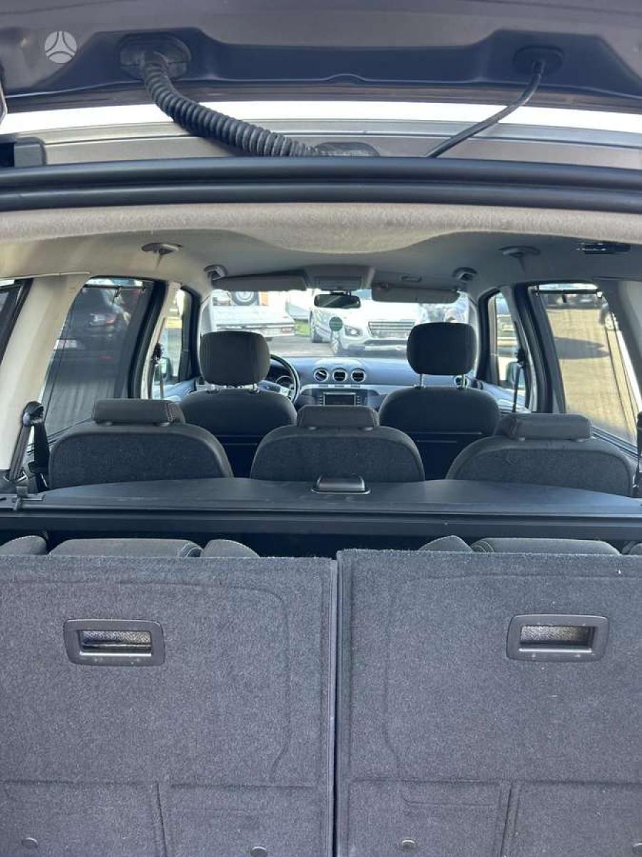 Brown Ford Galaxy 2011 in Marijampole, with an engine capacity of 1.56 L and mileage of 282 thousand km for 4750 €, photo 15 on AUTOMOTO.COM.LV