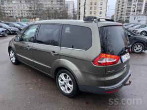 Brown Ford Galaxy 2012 in Riga, with an engine capacity of 2.00 L and mileage of 317 thousand km for 5950 €, photo 6 on AUTOMOTO.COM.LV
