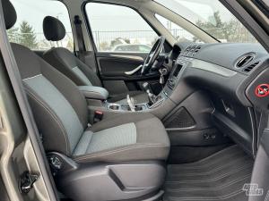 Brūns Ford Galaxy 2012 Viļņa, ar dzinēja tilpumu 2.00 L un nobraukumu 263 tūkst. km par 5699 €, foto 17 vietnē AUTOMOTO.COM.LV