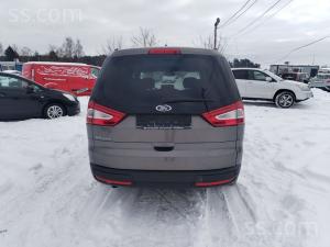 Brown Ford Galaxy 2012 in Riga, with an engine capacity of 2.00 L and mileage of 264 thousand km for 5950 €, photo 5 on AUTOMOTO.COM.LV
