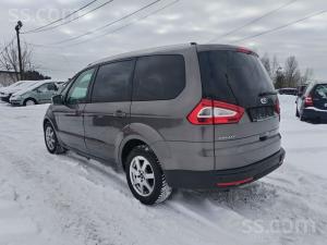 Brown Ford Galaxy 2012 in Riga, with an engine capacity of 2.00 L and mileage of 264 thousand km for 5950 €, photo 6 on AUTOMOTO.COM.LV