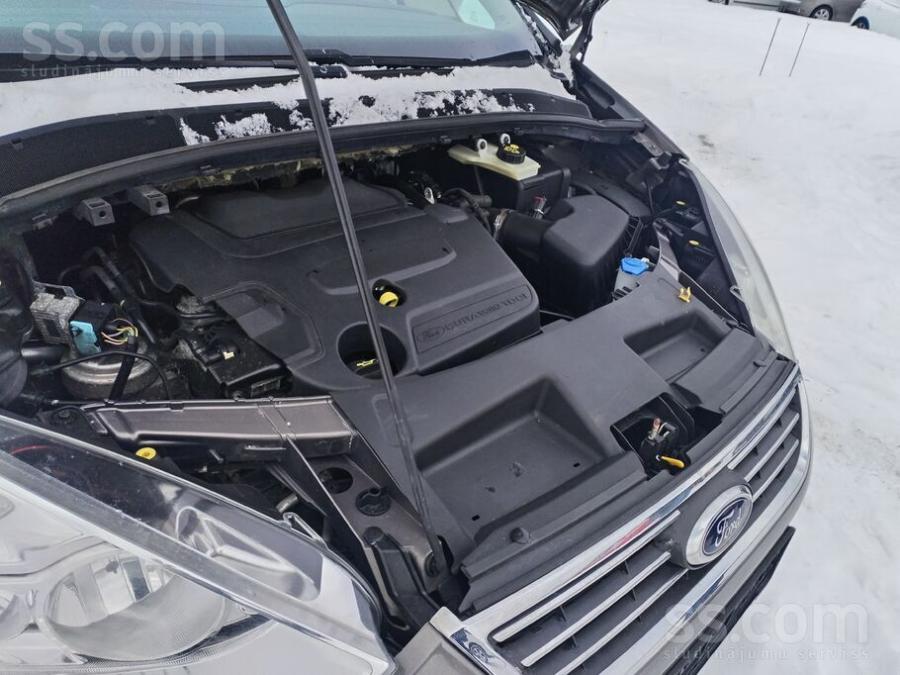 Brown Ford Galaxy 2012 in Riga, with an engine capacity of 2.00 L and mileage of 264 thousand km for 5950 €, photo 11 on AUTOMOTO.COM.LV