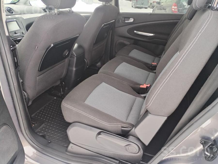 Brown Ford Galaxy 2012 in Riga, with an engine capacity of 2.00 L and mileage of 264 thousand km for 5950 €, photo 16 on AUTOMOTO.COM.LV