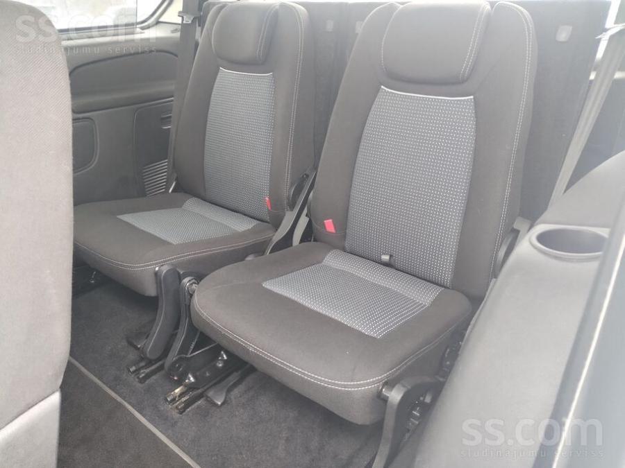 Brown Ford Galaxy 2012 in Riga, with an engine capacity of 2.00 L and mileage of 264 thousand km for 5950 €, photo 17 on AUTOMOTO.COM.LV