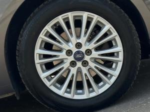 Brūns Ford Galaxy 2012 Jūrmala, ar dzinēja tilpumu 1.60 L un nobraukumu 288 tūkst. km par 5590 €, foto 24 vietnē AUTOMOTO.COM.LV