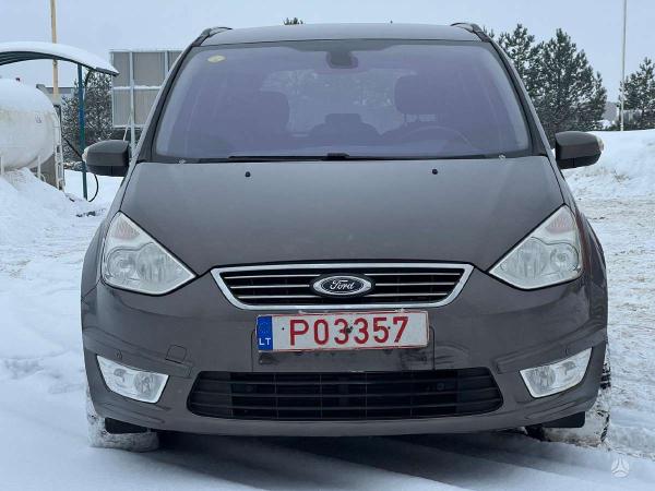 Brūns Ford Galaxy 2013 Tauragė, ar dzinēja tilpumu 2.00 L un nobraukumu 258 tūkst. km par 5300 €, foto 1 vietnē AUTOMOTO.COM.LV