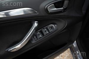 Brown Ford Galaxy 2013 in Tukums, with an engine capacity of 2.00 L and mileage of 0 thousand km for 6999 €, photo 12 on AUTOMOTO.COM.LV