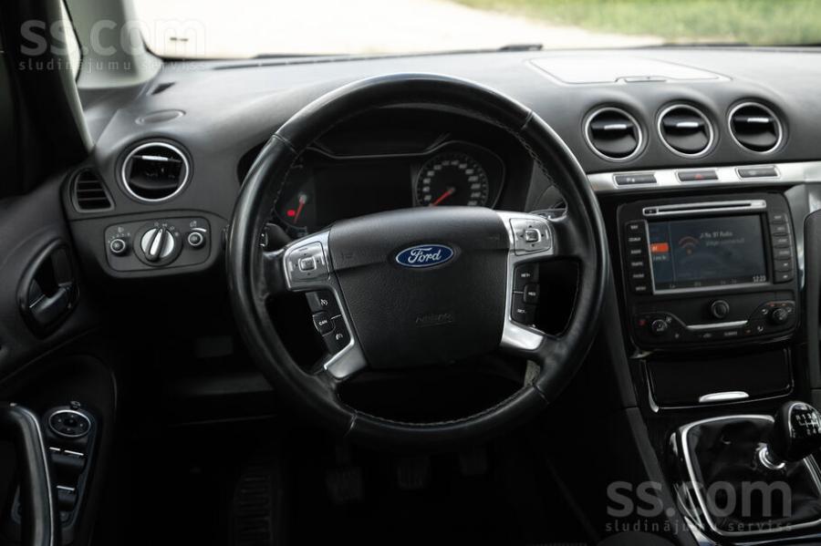 Brown Ford Galaxy 2013 in Tukums, with an engine capacity of 2.00 L and mileage of 0 thousand km for 6999 €, photo 14 on AUTOMOTO.COM.LV