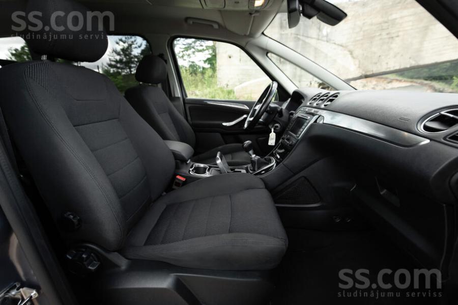 Brown Ford Galaxy 2013 in Tukums, with an engine capacity of 2.00 L and mileage of 0 thousand km for 6999 €, photo 15 on AUTOMOTO.COM.LV