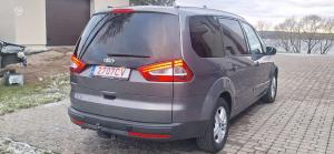 Brūns Ford Galaxy 2014 Vievis, ar dzinēja tilpumu 2.00 L un nobraukumu 255 tūkst. km par 7450 €, foto 3 vietnē AUTOMOTO.COM.LV