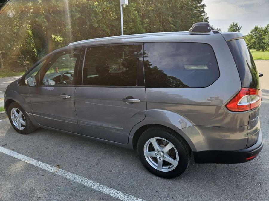 Brown Ford Galaxy 2014 in Prienai, with an engine capacity of 1.60 L and mileage of 229 thousand km for 5350 €, photo 6 on AUTOMOTO.COM.LV