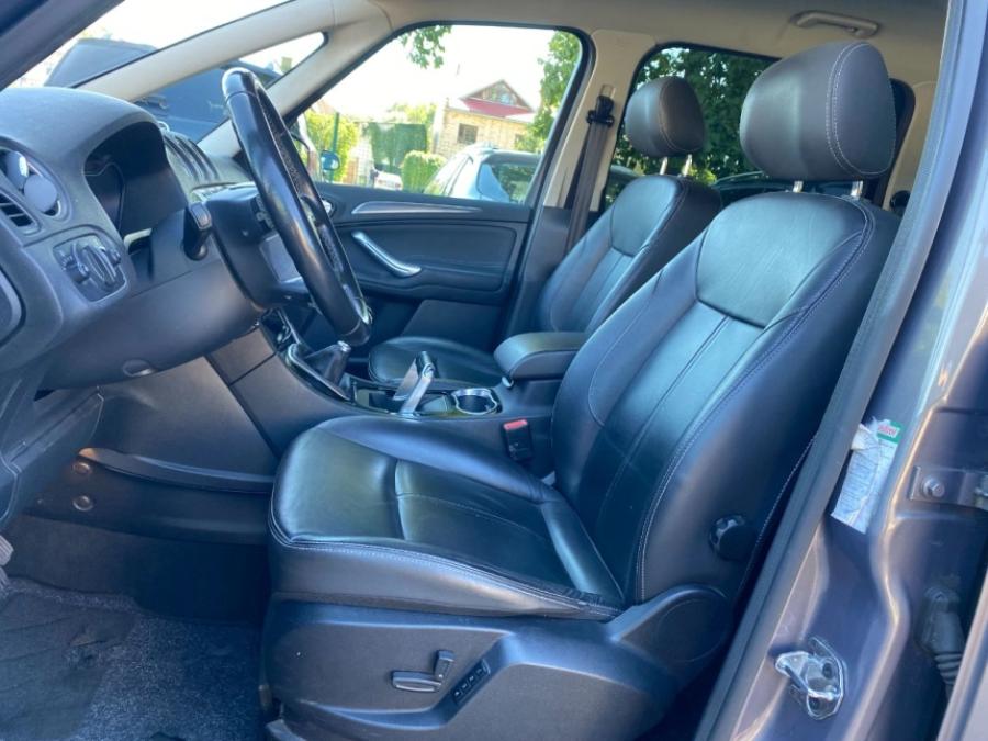 Brūns Ford Galaxy 2015 Rīga, ar dzinēja tilpumu 2.00 L un nobraukumu 234 tūkst. km par 9450 €, foto 9 vietnē AUTOMOTO.COM.LV