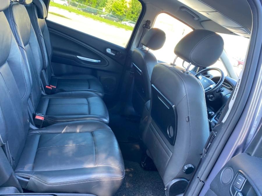 Brūns Ford Galaxy 2015 Rīga, ar dzinēja tilpumu 2.00 L un nobraukumu 234 tūkst. km par 9450 €, foto 12 vietnē AUTOMOTO.COM.LV