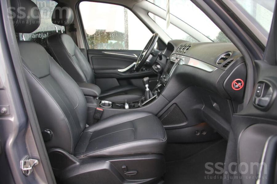 Brown Ford Galaxy 2015 in Tukums, with an engine capacity of 2.00 L and mileage of 0 thousand km for 8800 €, photo 8 on AUTOMOTO.COM.LV