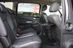 Brown Ford Galaxy 2015 in Tukums, with an engine capacity of 2.00 L and mileage of 0 thousand km for 8800 €, photo 10 on AUTOMOTO.COM.LV