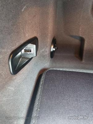 Brūns Ford Galaxy 2011 Tallina, ar dzinēja tilpumu 2.00 L un nobraukumu 279 tūkst. km par 8300 €, foto 22 vietnē AUTOMOTO.COM.LV