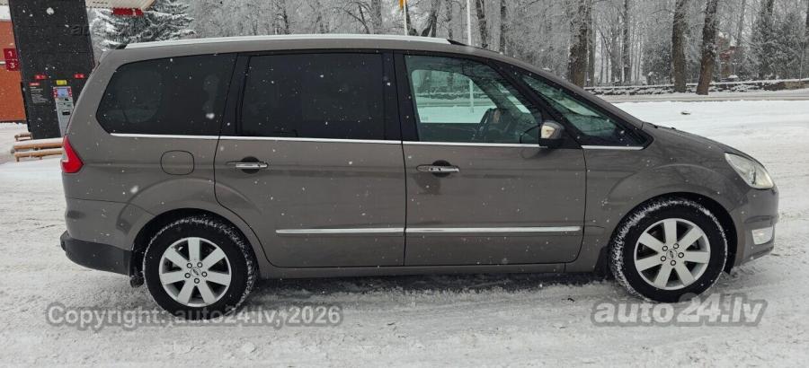 Brown Ford Galaxy 2012 in Paide, with an engine capacity of 2.00 L and mileage of 278 thousand km for 5990 €, photo 6 on AUTOMOTO.COM.LV