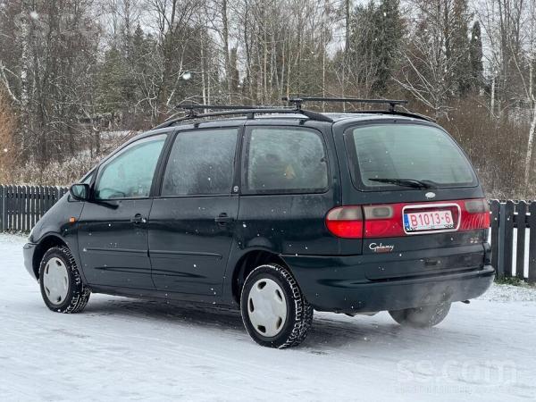 Zaļš Ford Galaxy 1995 Rēzekne, ar dzinēja tilpumu 2.00 L un nobraukumu 0 tūkst. km par 1100 €, foto 4 vietnē AUTOMOTO.COM.LV