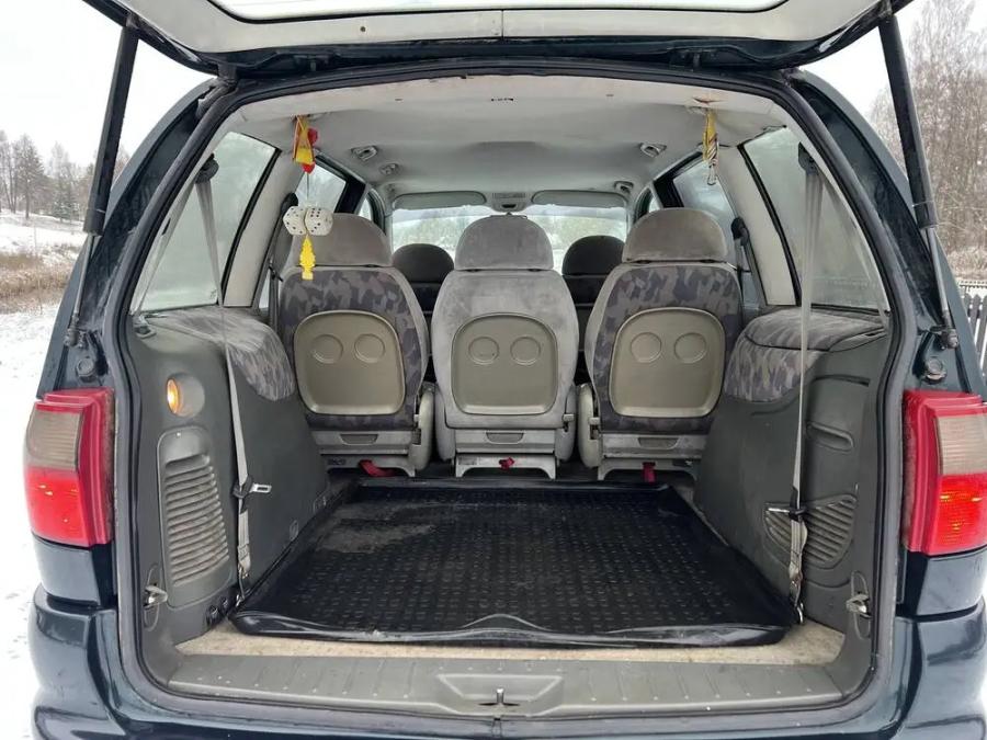 Zaļš Ford Galaxy 1995 Rēzekne, ar dzinēja tilpumu 2.00 L un nobraukumu 275 tūkst. km par 1100 €, foto 14 vietnē AUTOMOTO.COM.LV