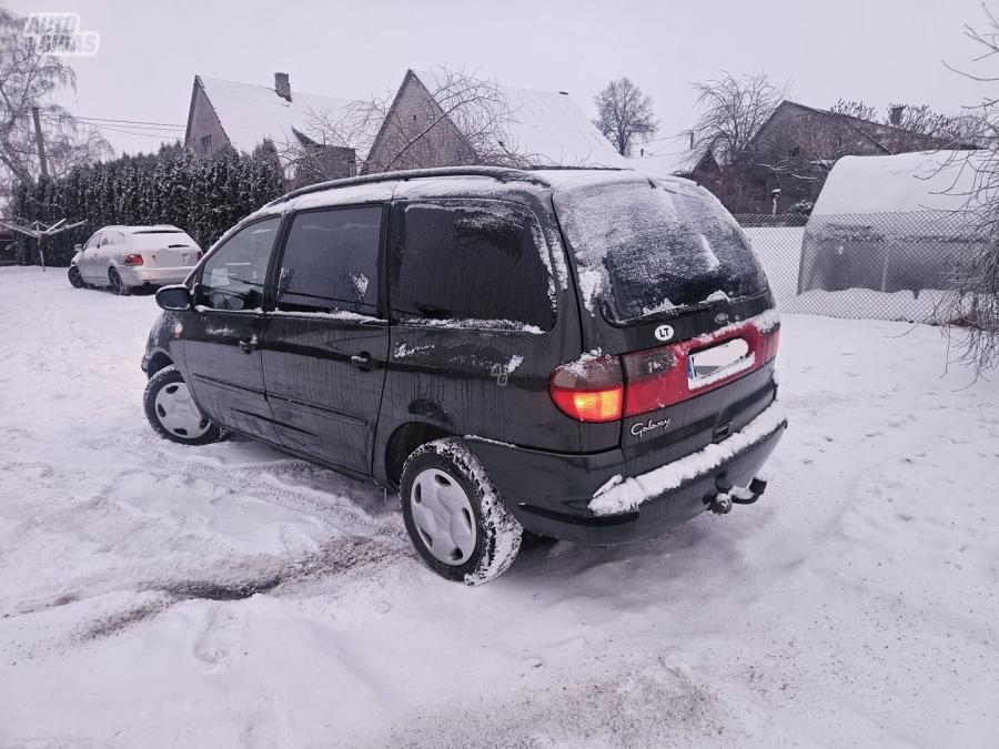 Green Ford Galaxy 1999 in Vilkaviskis, with an engine capacity of 1.90 L and mileage of 3 thousand km for 470 €, photo 1 on AUTOMOTO.COM.LV