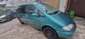 Green Ford Galaxy 2000 in Alytus, with an engine capacity of 1.90 L and mileage of 359 thousand km for 750 €, photo 3 on AUTOMOTO.COM.LV