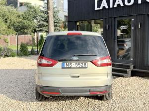 Green Ford Galaxy 2009 in Riga, with an engine capacity of 2.20 L and mileage of 357 thousand km for 3999 €, photo 7 on AUTOMOTO.COM.LV