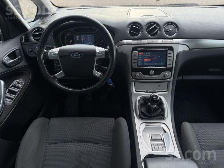 Green Ford Galaxy 2009 in Riga, with an engine capacity of 2.20 L and mileage of 357 thousand km for 3999 €, photo 12 on AUTOMOTO.COM.LV