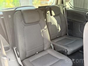 Green Ford Galaxy 2009 in Riga, with an engine capacity of 2.20 L and mileage of 357 thousand km for 3999 €, photo 17 on AUTOMOTO.COM.LV
