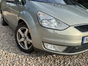 Green Ford Galaxy 2009 in Riga, with an engine capacity of 2.20 L and mileage of 357 thousand km for 3999 €, photo 30 on AUTOMOTO.COM.LV