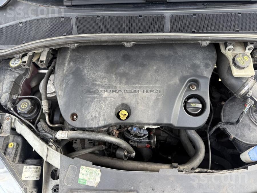 Green Ford Galaxy 2009 in Riga, with an engine capacity of 2.20 L and mileage of 357 thousand km for 3999 €, photo 35 on AUTOMOTO.COM.LV